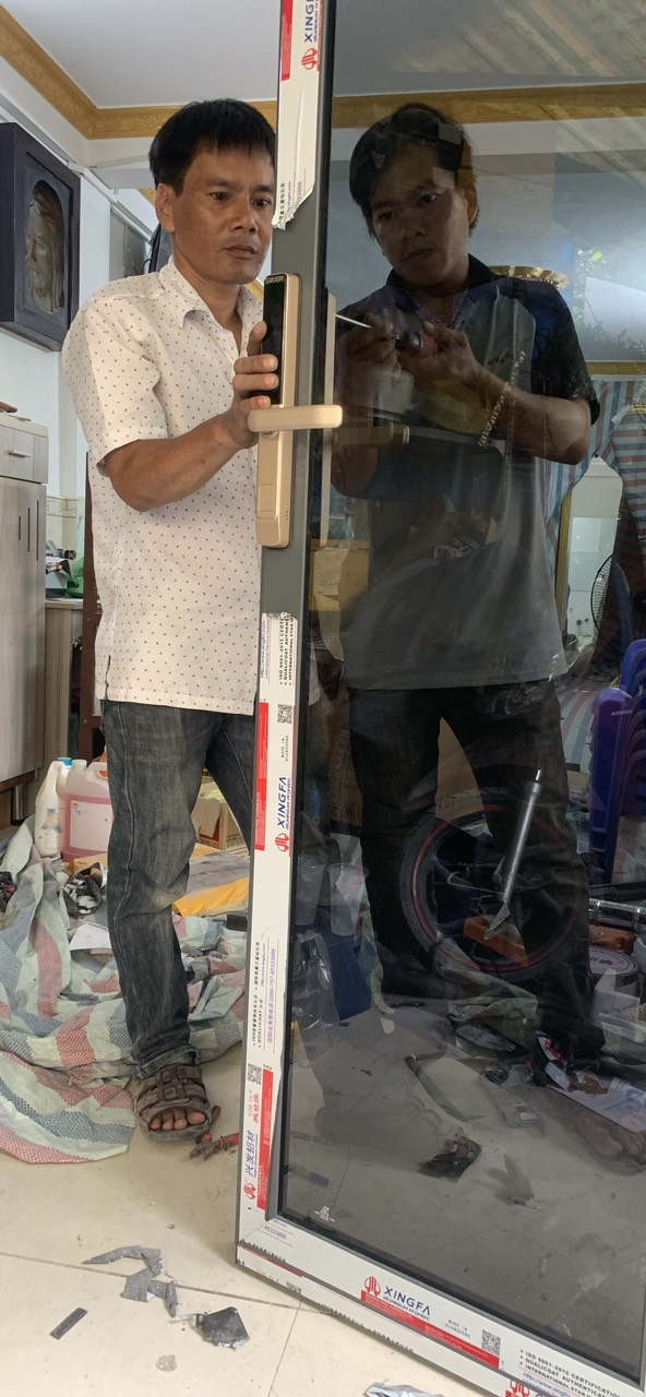 BÁO GIÁ KHÓA ĐIỆN TỬ THÔNG MINH SIKER KTS 105 - SẢN PHẨM KHÓA ĐIỆN TỬ ĐƯỢC ƯA CHUỘNG NHẤT | Khóa ...